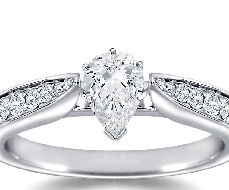 The Queen Diamond - 0,50 ct Zentraldiamant + 0,48 ct Seitensteine ...